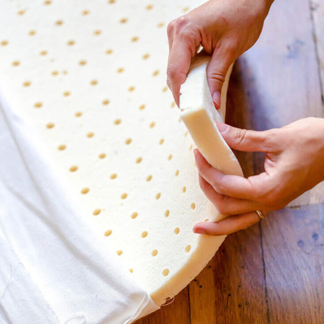 Mousse synthétique ou latex naturel : quelle différence